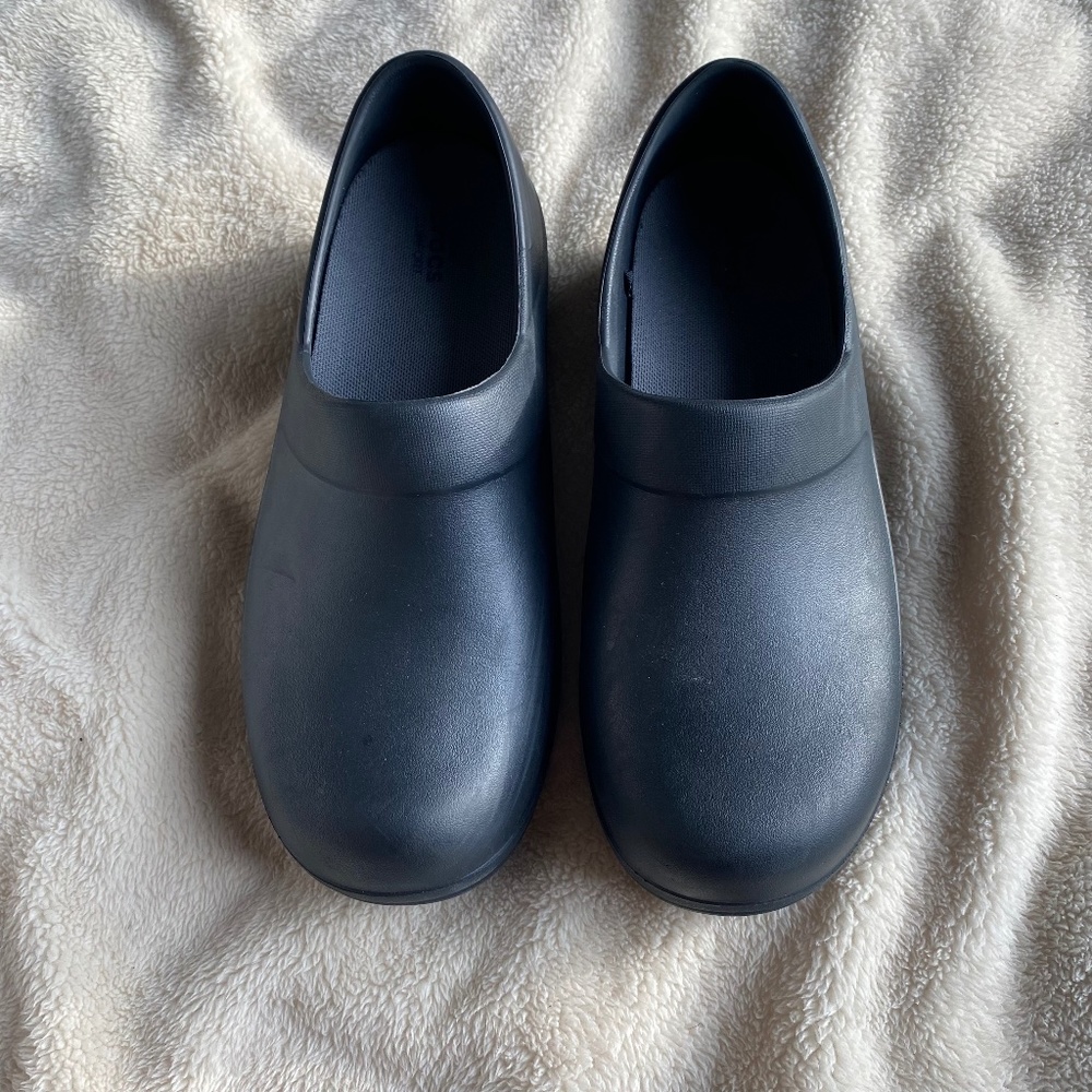 Crocs Womens Triple Comfort Rubber Professional Clog … - Gem